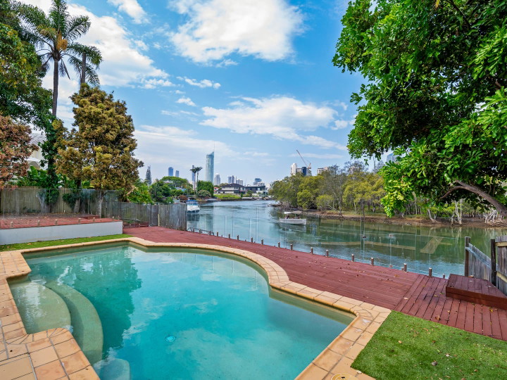 Relaxing 5br Waterfront Stay - Gold Coast