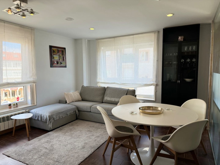 Apartamento En Bertamiráns. Próximo A Santiago. - Galicja