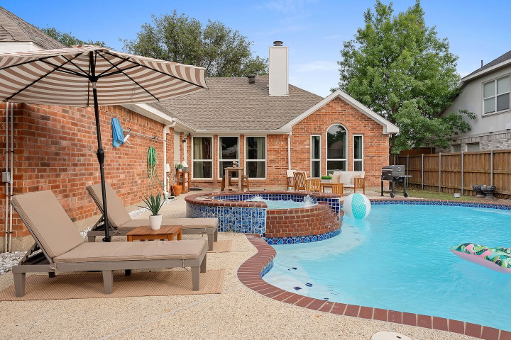 Frisco Pool Retreat | Bbq, Hot Tub & Shuffleboard - Frisco, TX