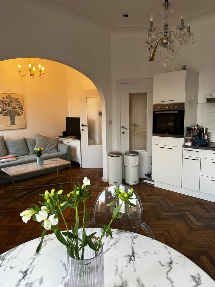 Proche De Tour Et Taxi Appartement Cozy, Lumineux - Jette