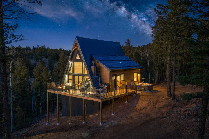 Nouveau&nbsp;! Chalet Triangulaire Avec Vue Sur La Montagne | Jacuzzi&nbsp;+&nbsp;Espace Détente - États-Unis