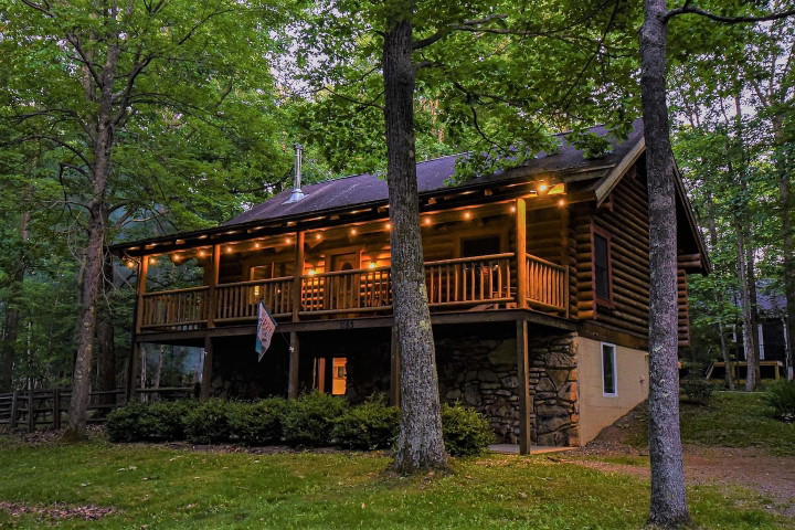 Four Skisons - Hot Tub, Game Room & More! - Deep Creek Lake, MD