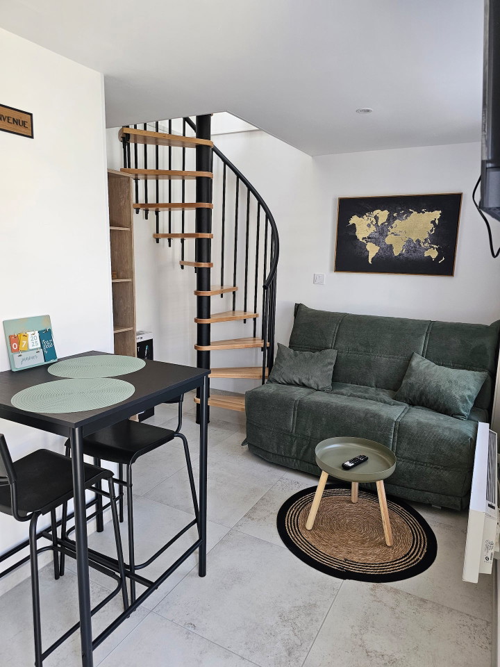 Charmant Appartement Rénové - Val-de-Reuil
