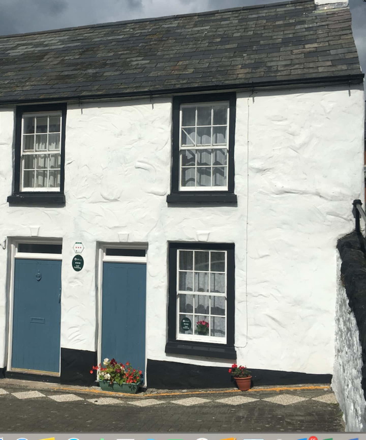 Quarrymen's Cottages (B) In Glenarm. - Carnlough