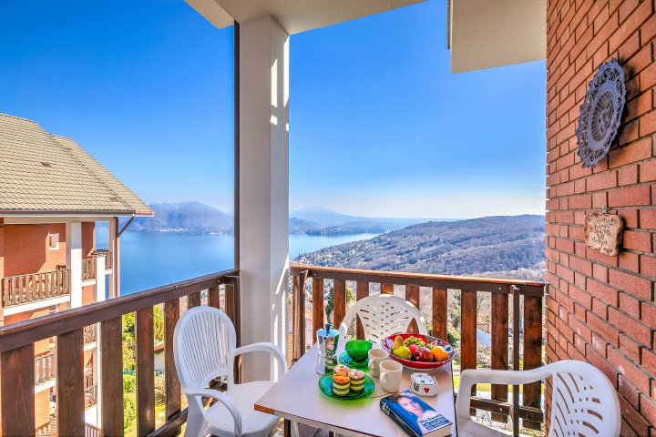 Nicoletta's Lake View With Balcony In Stresa, Stresa, Italy - Stresa