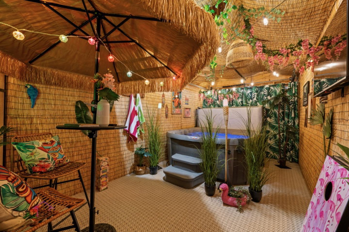Back In Black | Hot Tub | 10 Min To Wem | King Bed - Edmonton