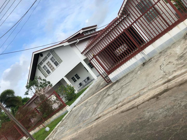 Villa W - Suriname