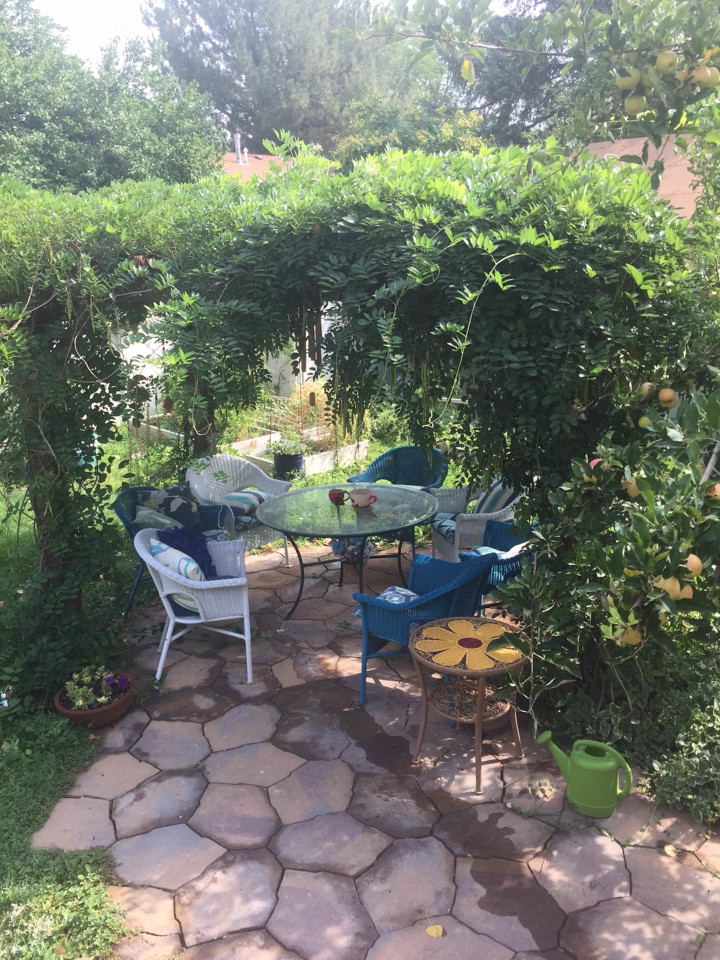 Peaceful Retreat With An Oasis Garden - West Valley City, UT