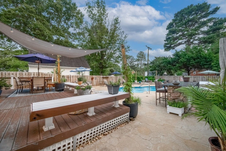 Spacious Oasis On Monument Ave | Pool Now Open - Richmond, VA