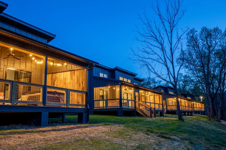 Juneburger Chalet - Watauga River W/hot Tub-kayaks - Johnson City, TN
