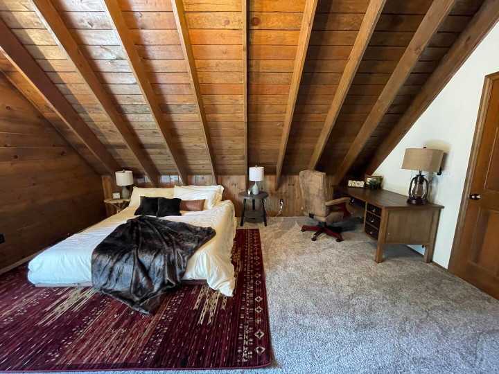Gregory's Lake Gregory Cabin! - California