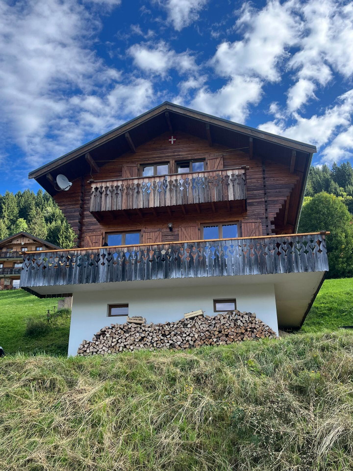 Spacious Chalet In Châtel For 10 With Great Views - Les Portes du Soleil