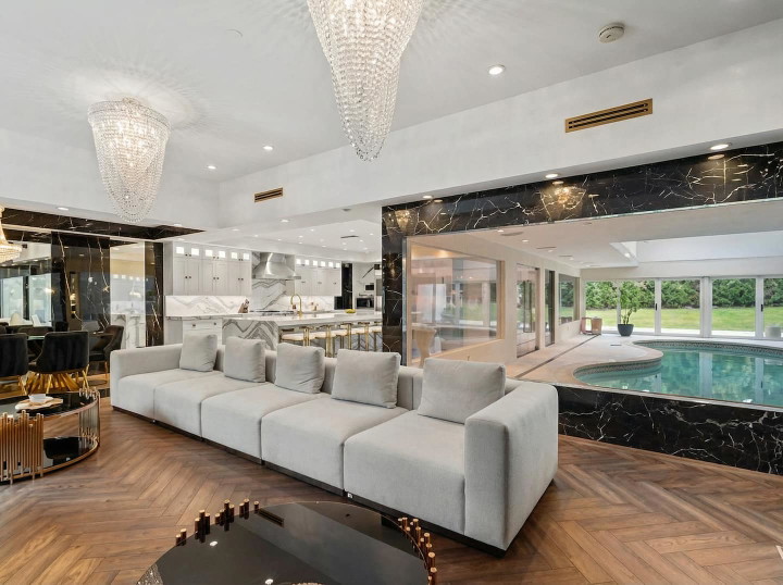 Luxury Villa Heated Indoor Pool - Brockton, MA