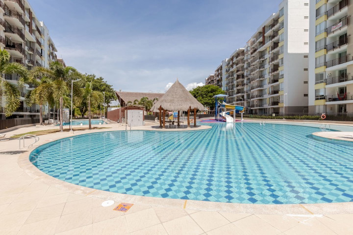 Family Condominium - Peñazul Ricaurte Pools - Girardot