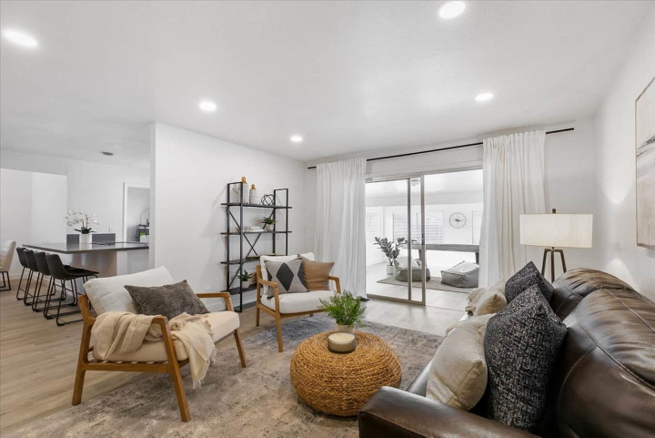 Sleeps 11! Close To Casinos, Unr, Hwy 80, Dining! - Reno