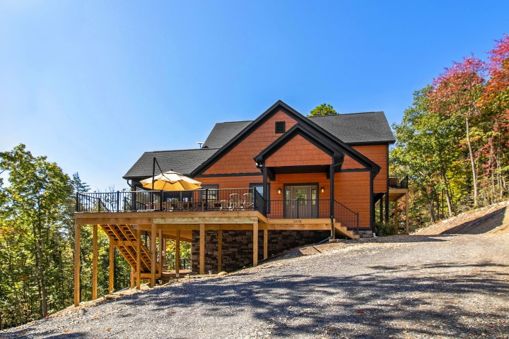 Hot Tub, Game Room, Mountain Views! - Massanutten, VA