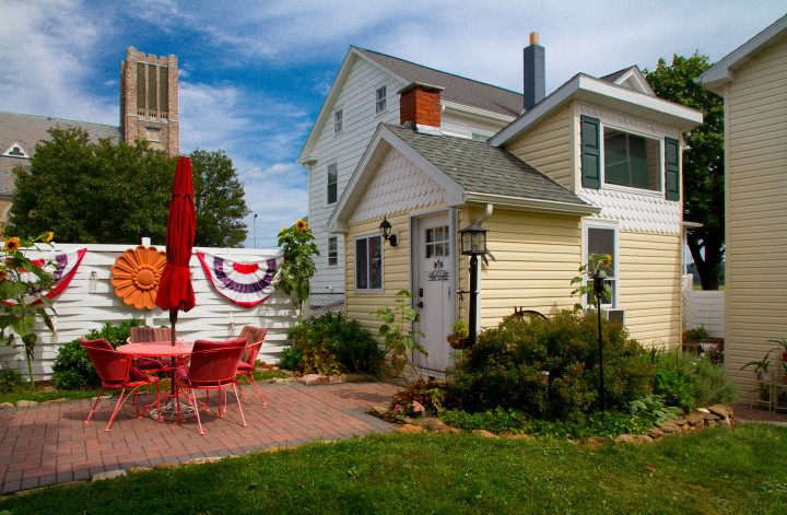 Lakeview Tiny House At Leaser Lake B And B - Pennsylvania