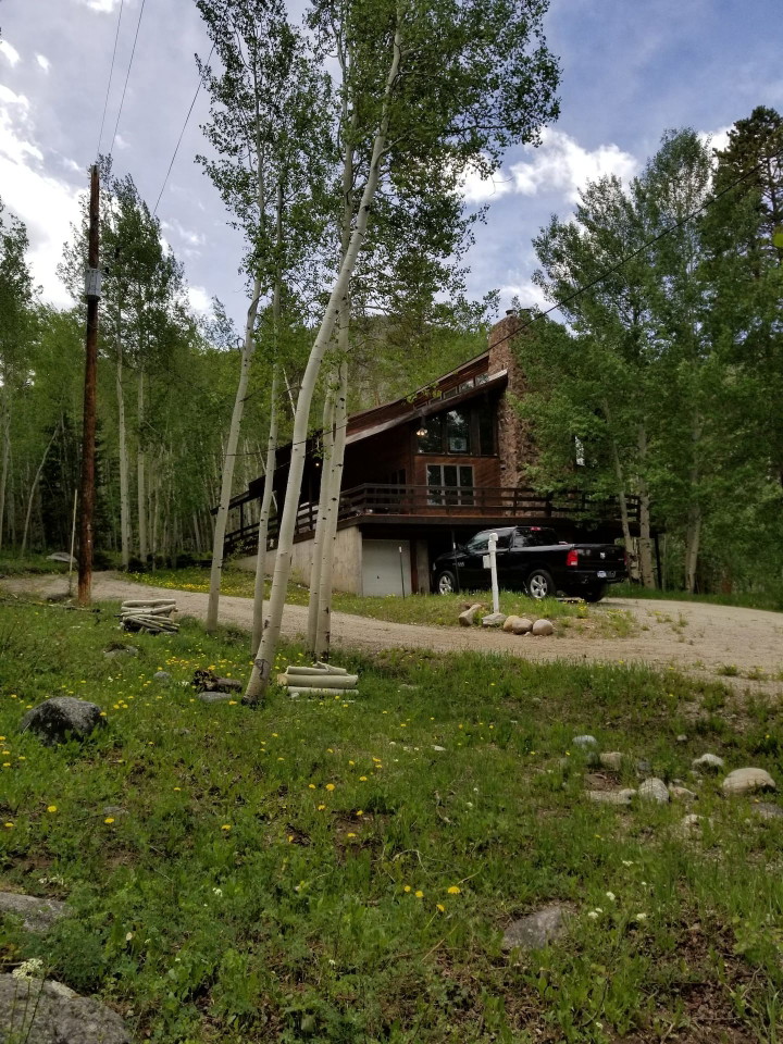 Secluded Rustic Family Cabin - Dillon, CO