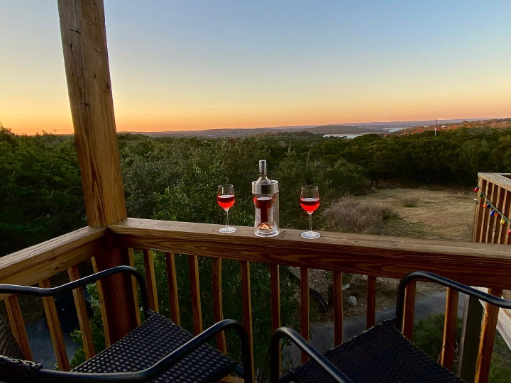Cozy Hill Country Suite With Views Of Canyon Lake - Canyon Lake, TX