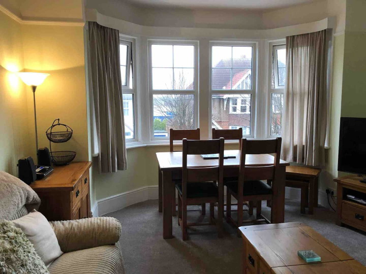 Spacious 2 Bedroom First Floor Flat In Bexhill. - Bexhill