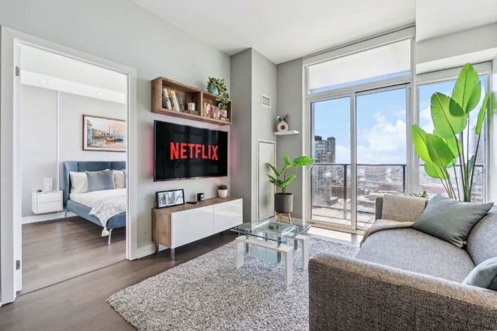 Skyline View | Downtown | Gym + Sauna - Toronto