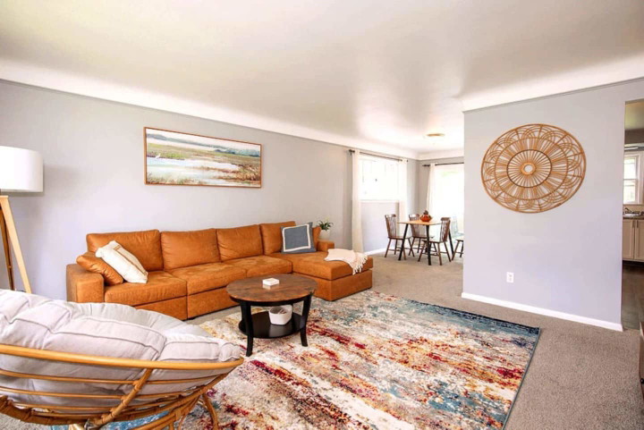 Maple Heights 3br Summer Haven  Cozy & Spacious - Cleveland, OH