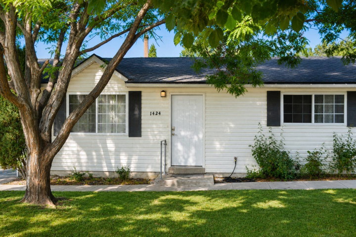 Cozy 1br Home With Garage & Parking - Pocatello, ID