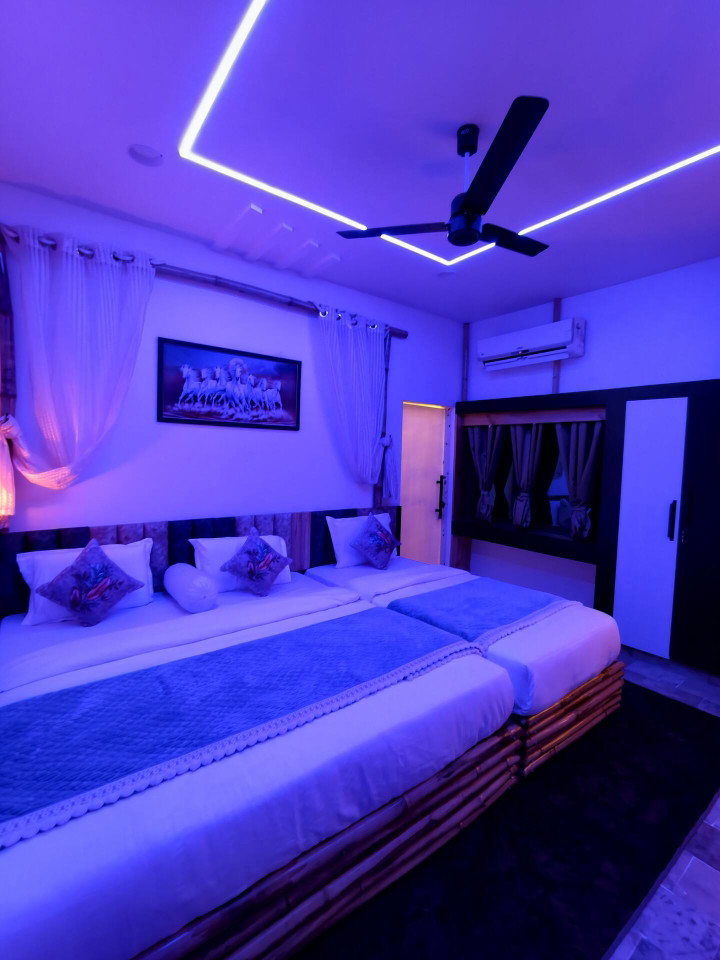 Stayguru Usha Residency -Super Deluxe Triple Bed - Bhuj