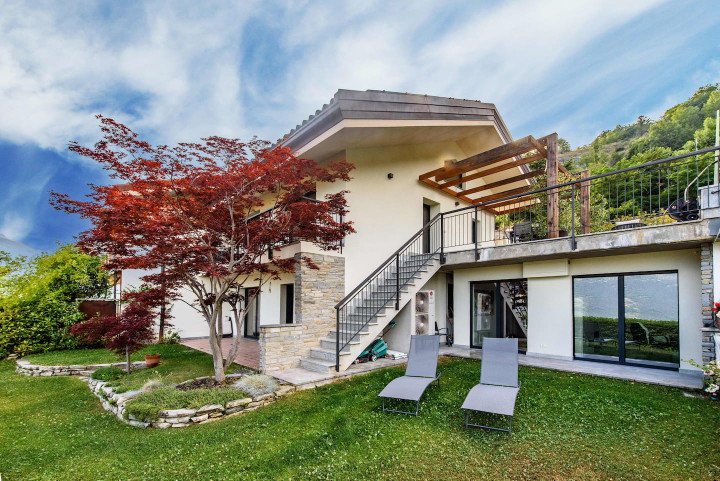 Villa Acero Rosso - Privacy, Relaxation, Mountain View - Aosta
