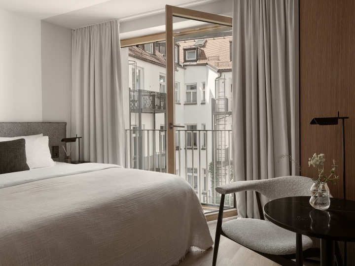 Modern Room With Courtyard View, Old Town Munich - Munich