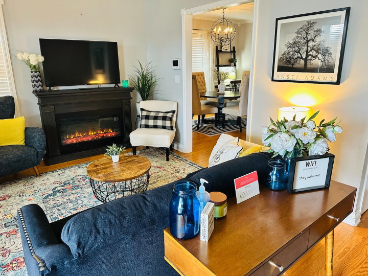 The Darling Side: Cozy Dog-friendly H-town Duplex - Hagerstown, MD