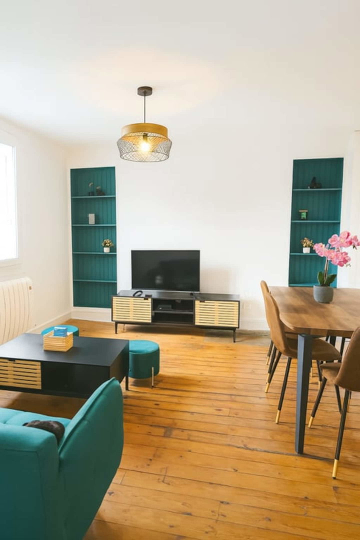 The Urban Nest - Tours