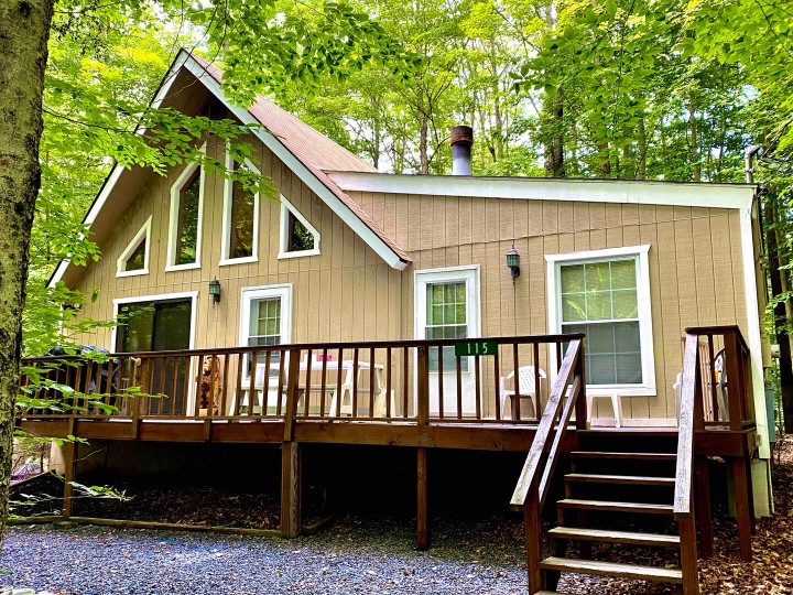 Pocono Retreat, Arrowhead Lake, Relaxation - Pennsylvania