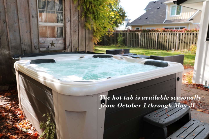 Walking Distance To Old Town With Hot Tub - Niagara-on-the-Lake