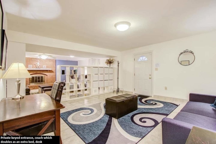 Quiet Spacious Apartment Near Clarendon Metro - Arlington, VA