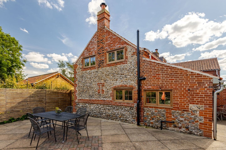 Plough Cottage - Blakeney
