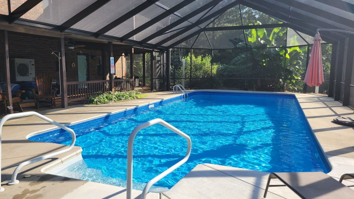 Stout Gardens Guest Suite & Pool - Huntsville, AL
