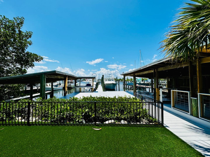 Waterfront Home On The Harbor With A Pool! - Stuart, FL