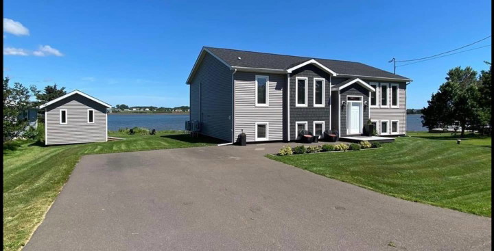 Bayside Retreat - Summerside