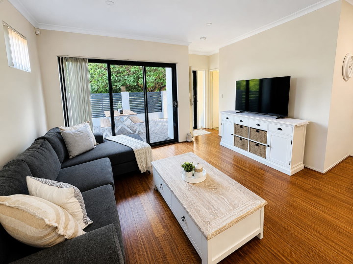 Coastal Parkside Villa | Near Scarborough - Perth