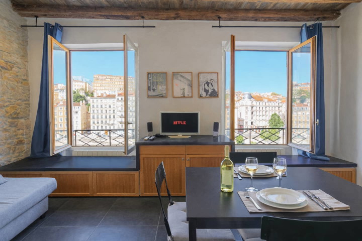 Charmant Studio Vue Saône Emplacement Premium - Lyon