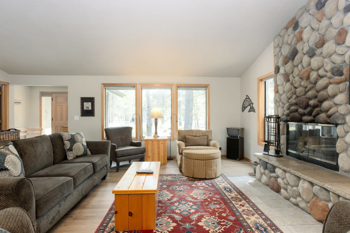 East Butte 21 - Single Level, Lodge-style Home, - Sunriver, OR