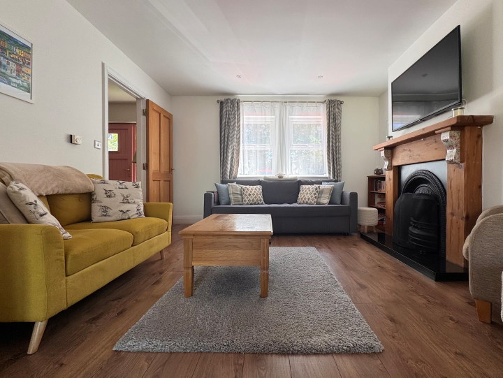 The Little Nest. Spacious House In The Heart Of Town - Kenmare