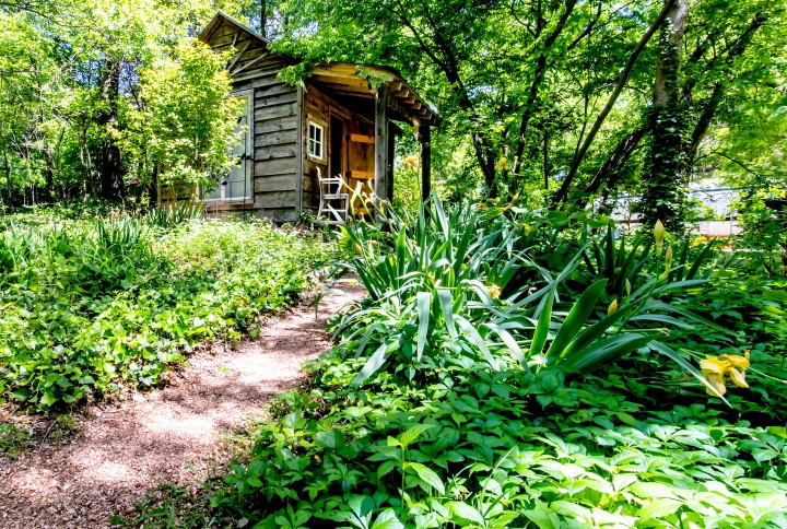 Charming Cabin Near Deep Ellum & Fair Park - Dallas, TX