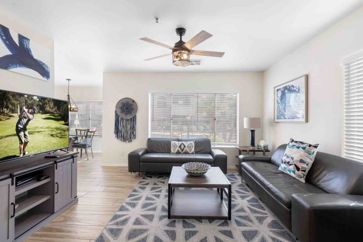 Modern Scottsdale 2bd Condo - 스코츠데일