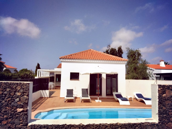Surf White House Lajares - Fuerteventura