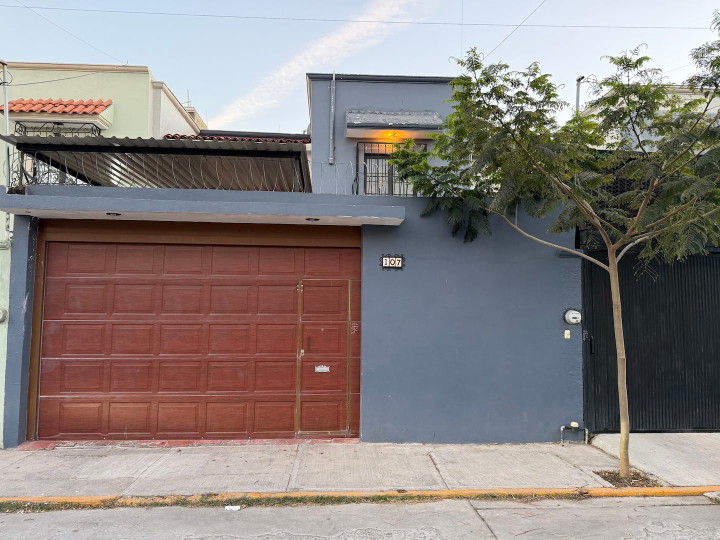 Casa Paris - Celaya