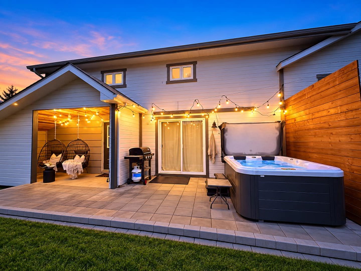 Thebackwoods At Tmh: Hot Tub, On The Northern Train Trail - Mont-Tremblant