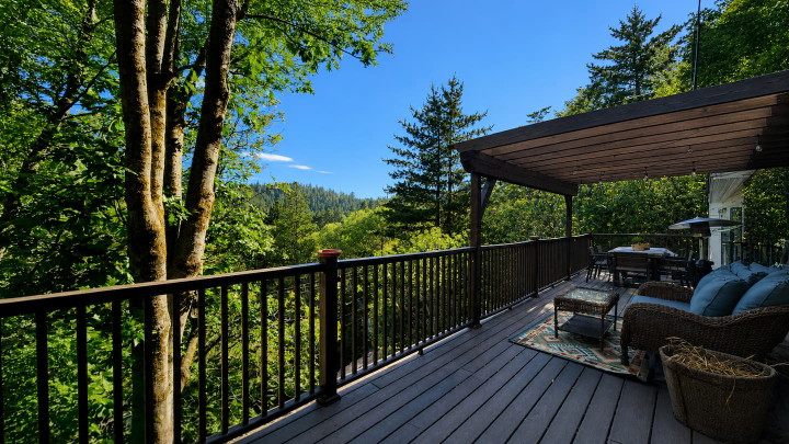 Lake Arrowhead Cabin With Forest Views & Deck - San Bernardino, CA