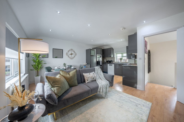 The Residence @ West Drayton | Heathrow | Parking - Hounslow